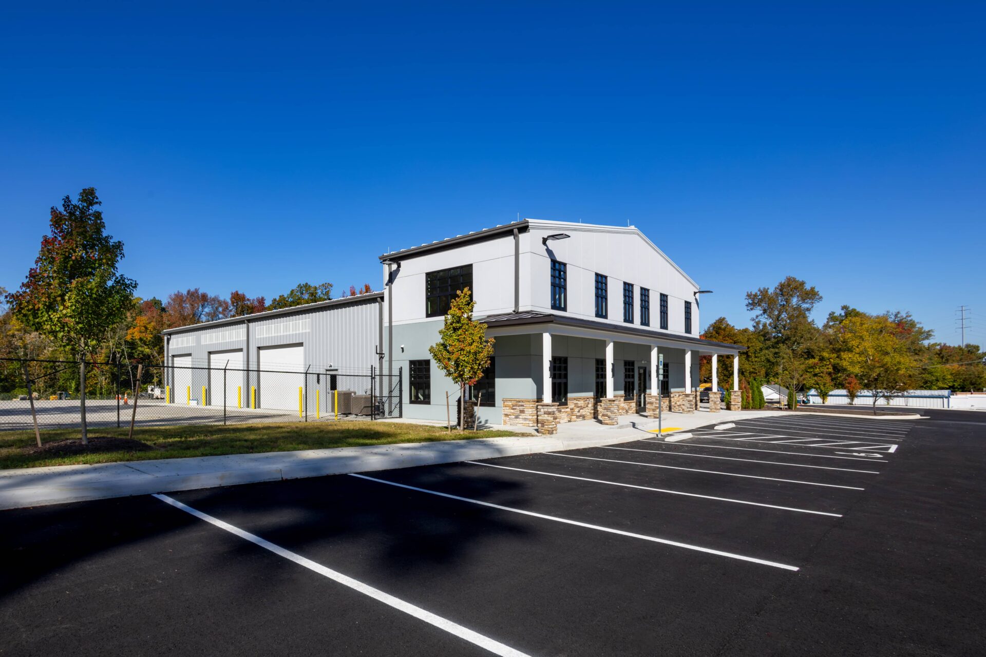 Ovalle Construction Company Headquarters | Commercial Building ...